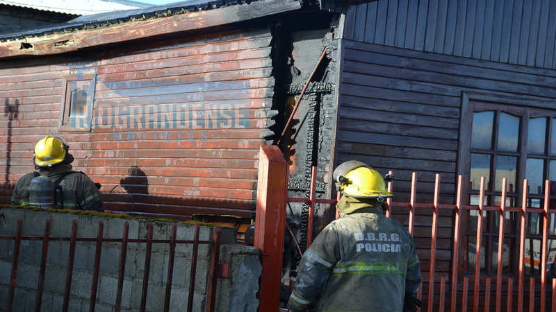 Principio de incendio en vivienda de calle Angela Loig 199 - El ...